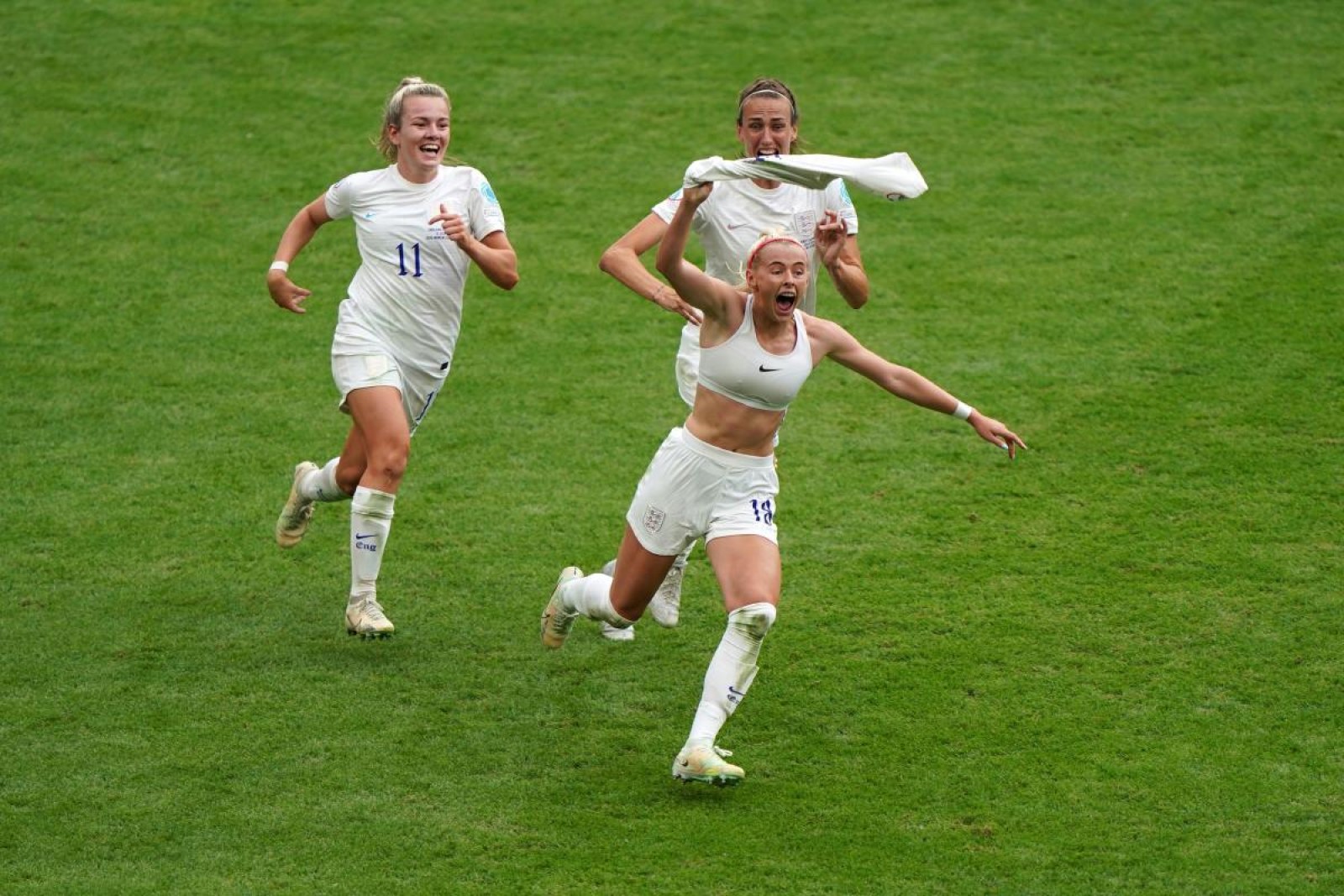 Chloe Kelly praises team who brought her back from long-term injury ...