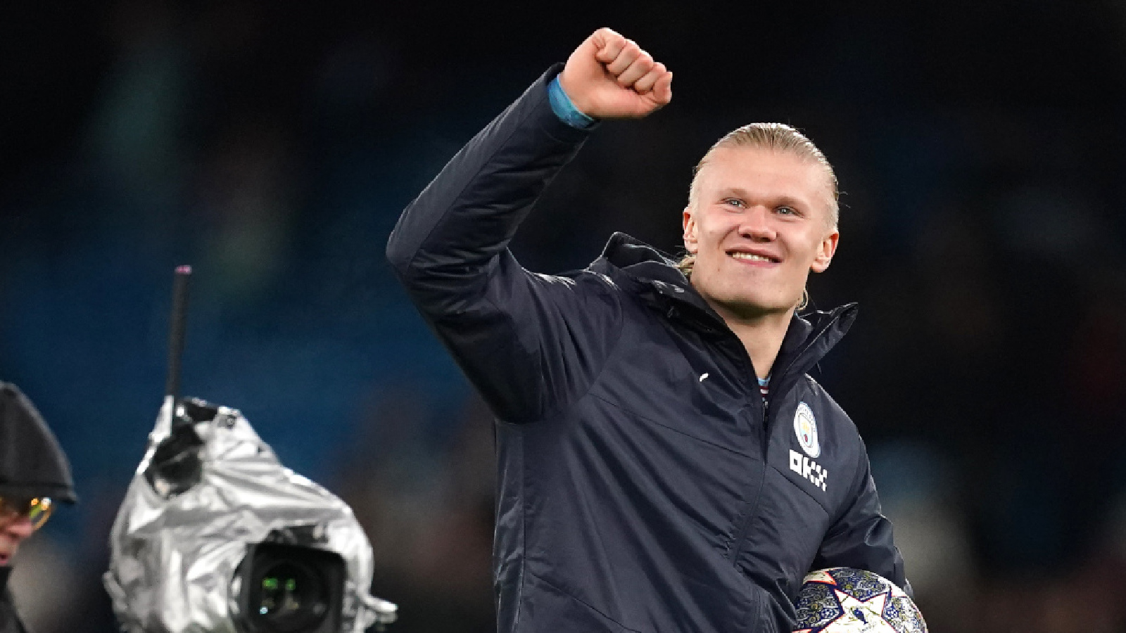 Erling Haaland and Sam Kerr win FWA awards | PlanetSport