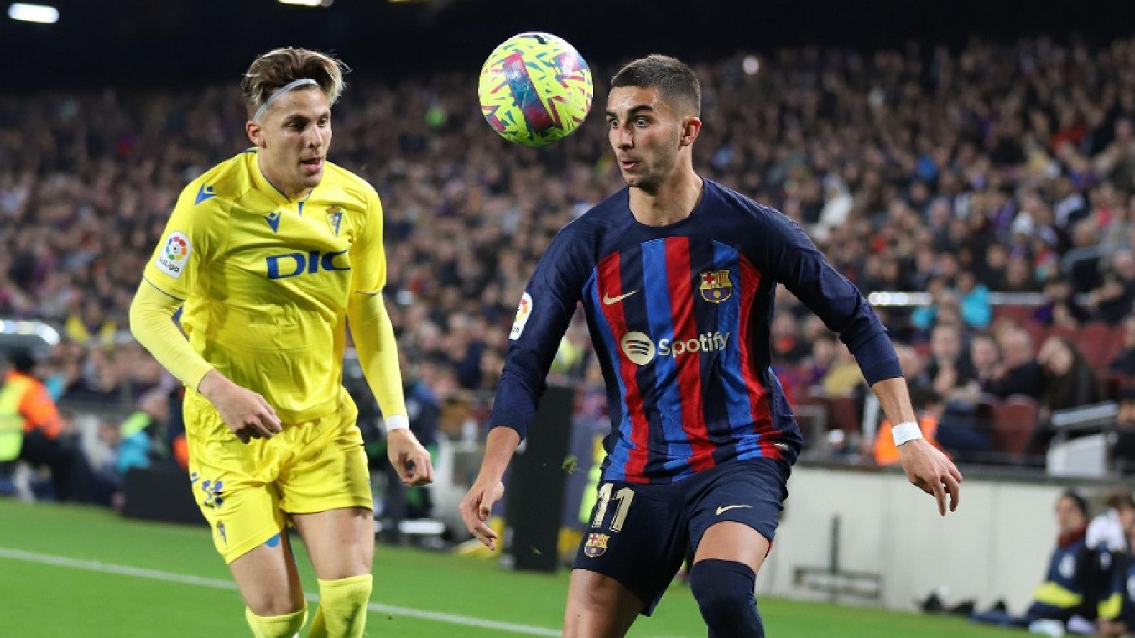 Ferran Torres shines as Barcelona's forward line regains form in win ...