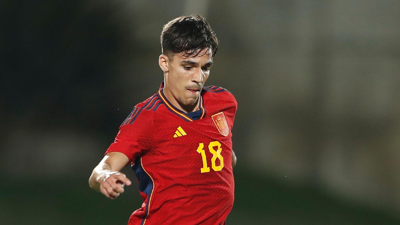 PSG are competing with Liverpool, Chelsea, and Manchester City for ...