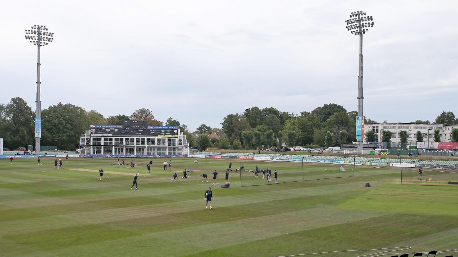 Kent and Essex share the spoils after weather has the final say in ...