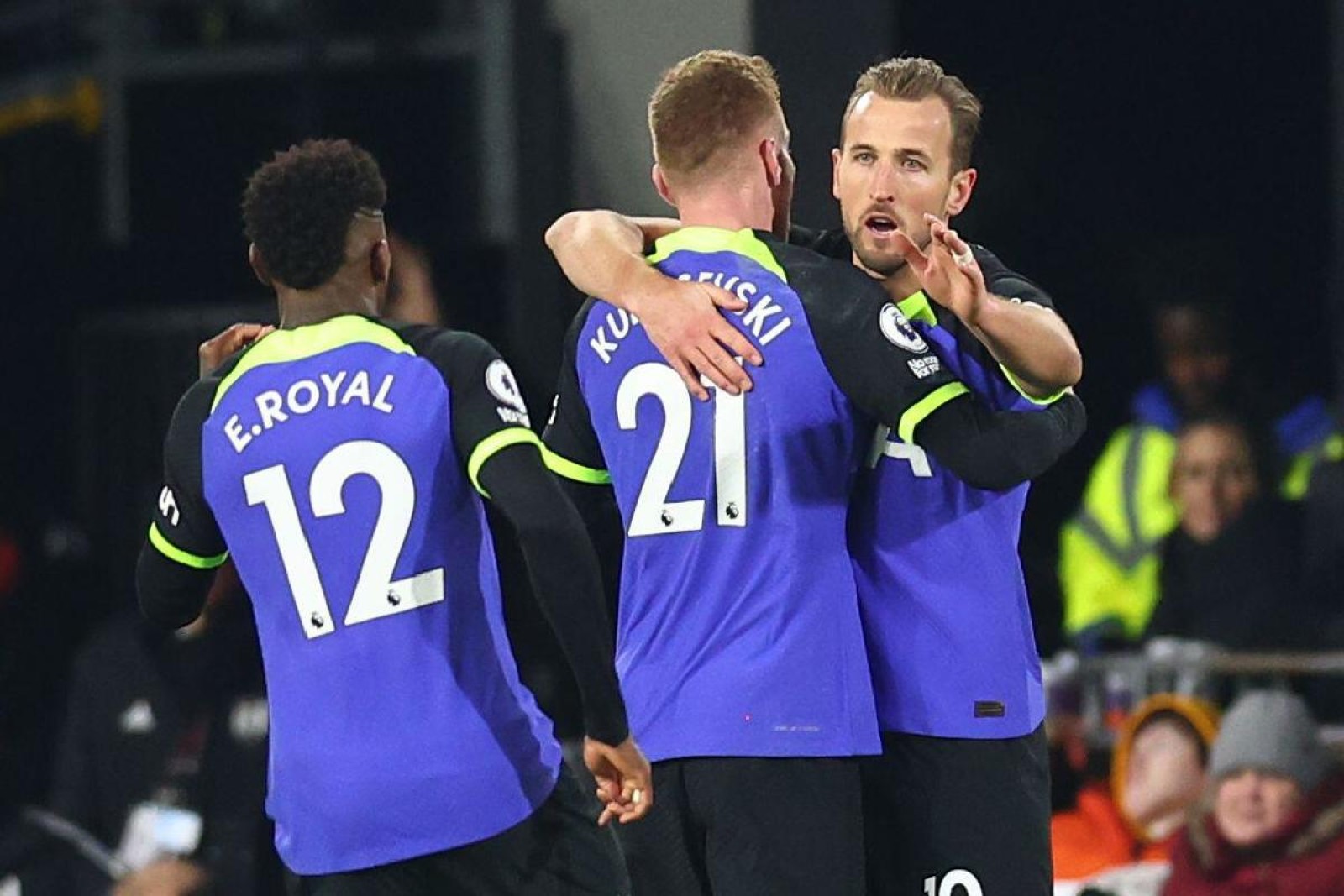 Harry Kane becomes Tottenham's joint-record goal-scorer in narrow win ...