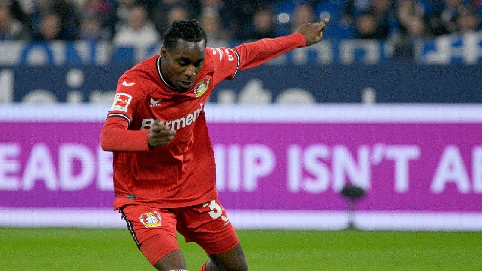 Manchester United hold talks with Bayer Leverkusen defender Jeremie ...