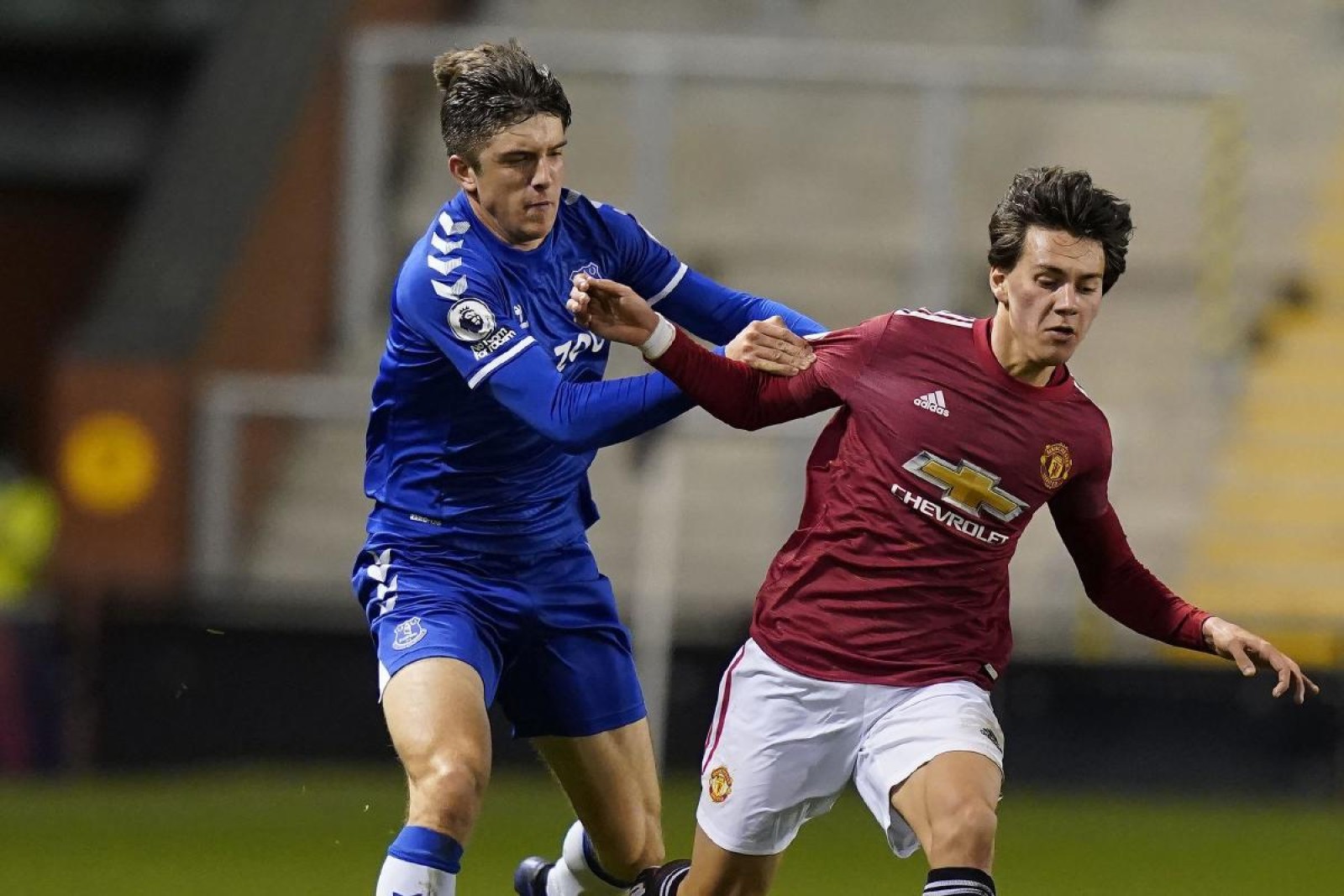 Sunderland sign Everton U23s defender Joe Anderson as club strengthen ...