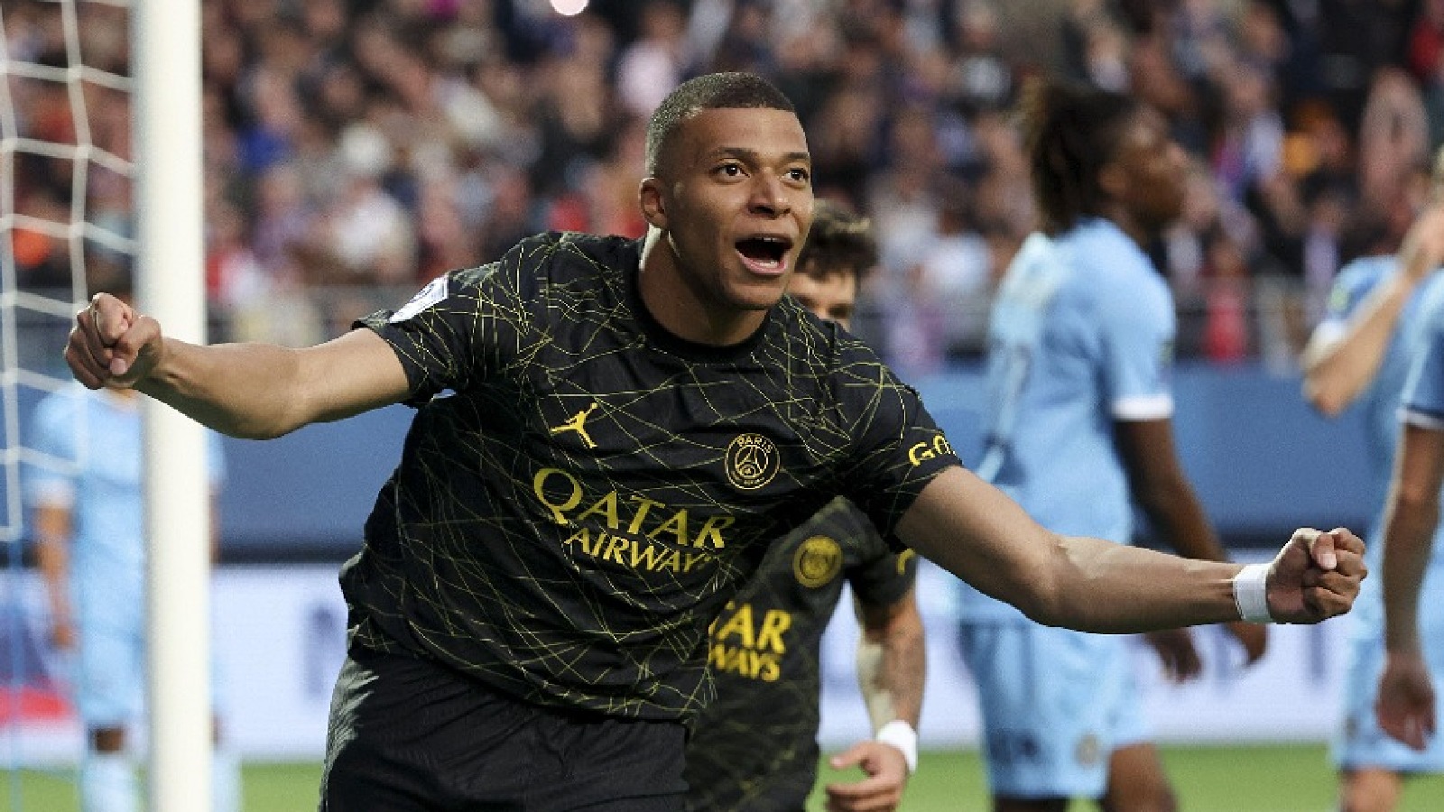 Kylian Mbappe's future hangs in the balance as Real Madrid pursuit ...