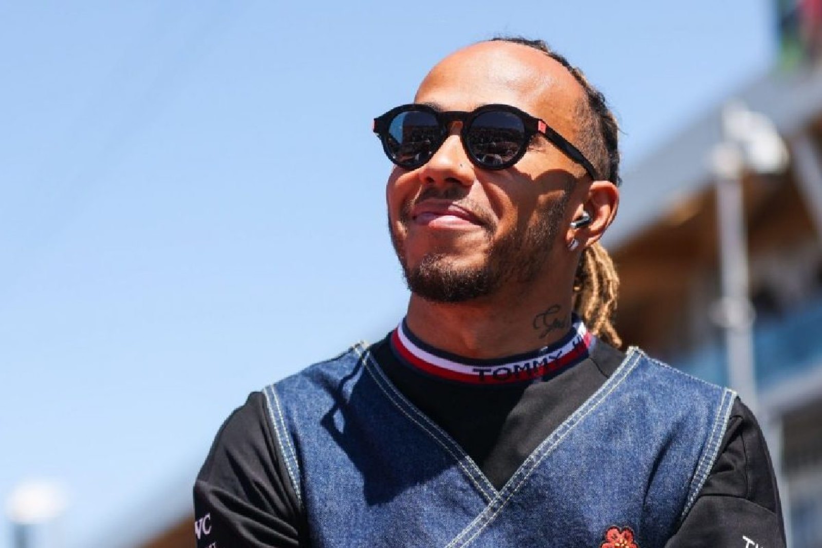 Lewis Hamilton becomes co-owner of the Denver Broncos | PlanetSport