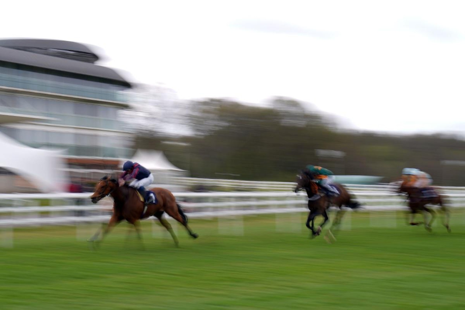 Lingfield to inspect before Saturday's Derby Trial meeting | PlanetSport