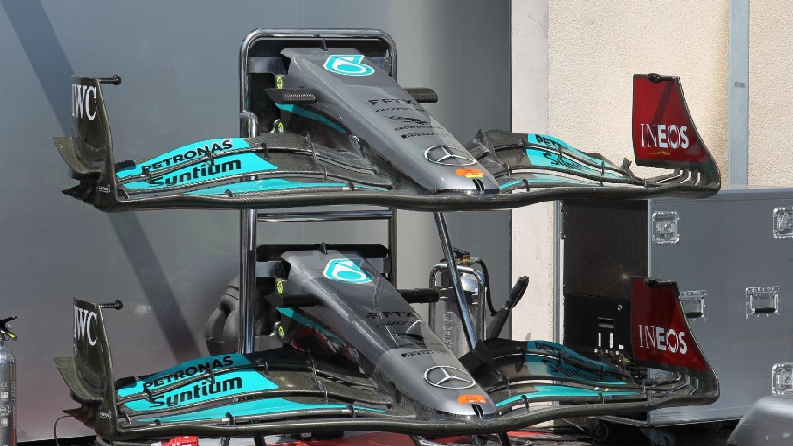 Mercedes style front wing gets banned by FIA after complaints | PlanetSport