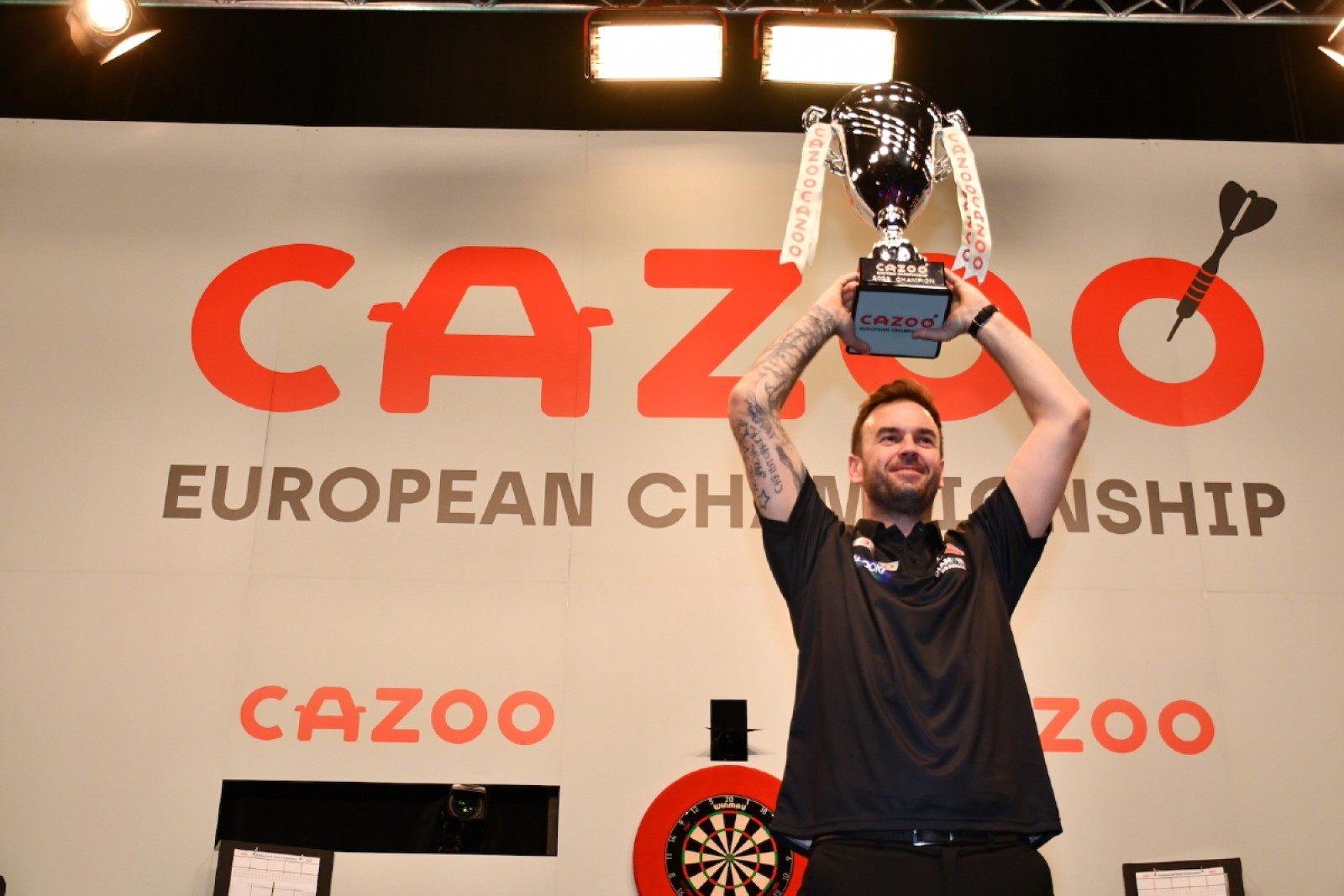 Ross Smith beats Michael Smith at Cazoo European Championship to win ...