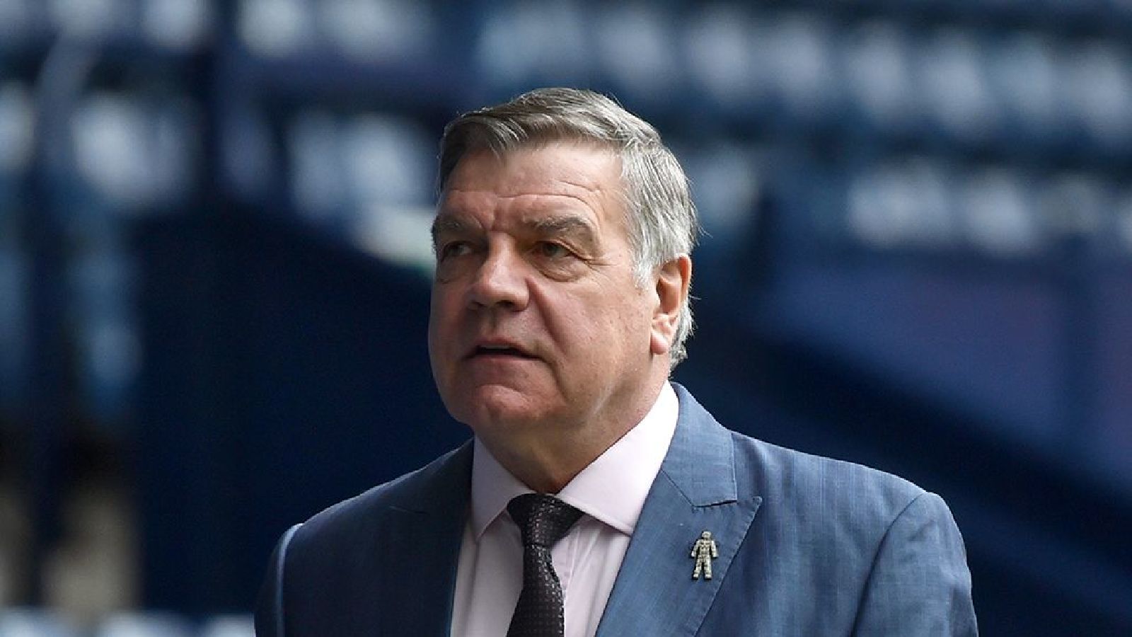 Leeds United boss Sam Allardyce urges players to 'listen to Eddie Gray ...