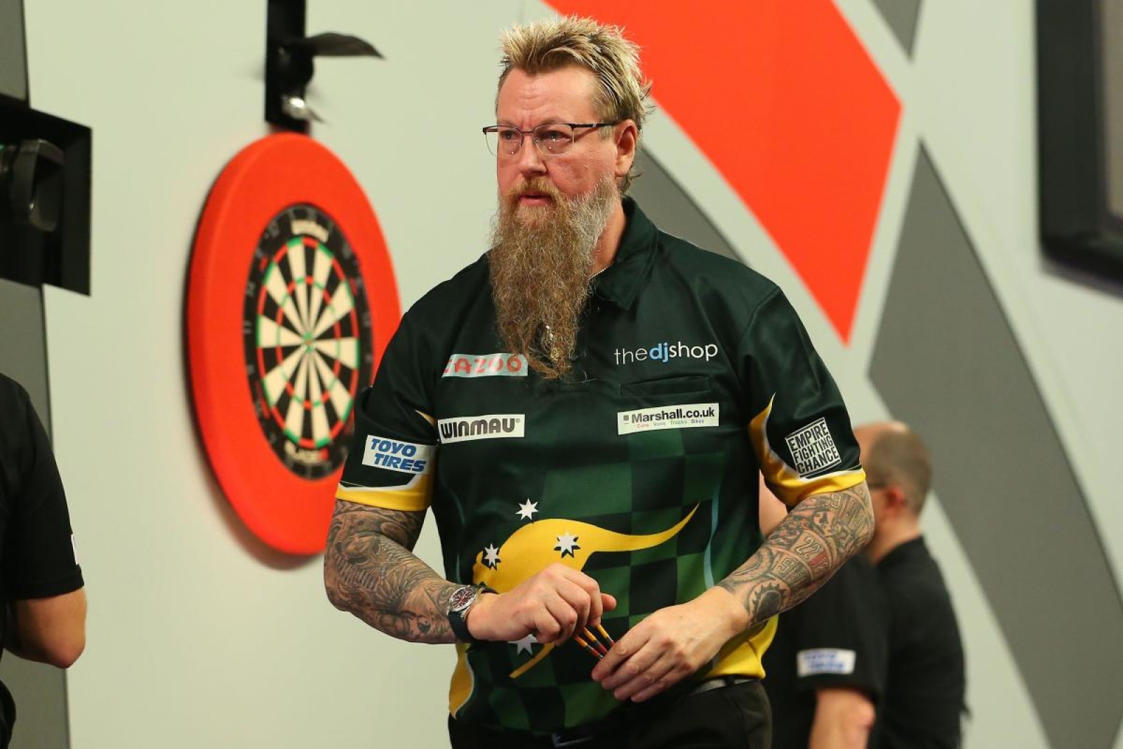 PDC World Darts Championship: Simon Whitlock powers into second round ...