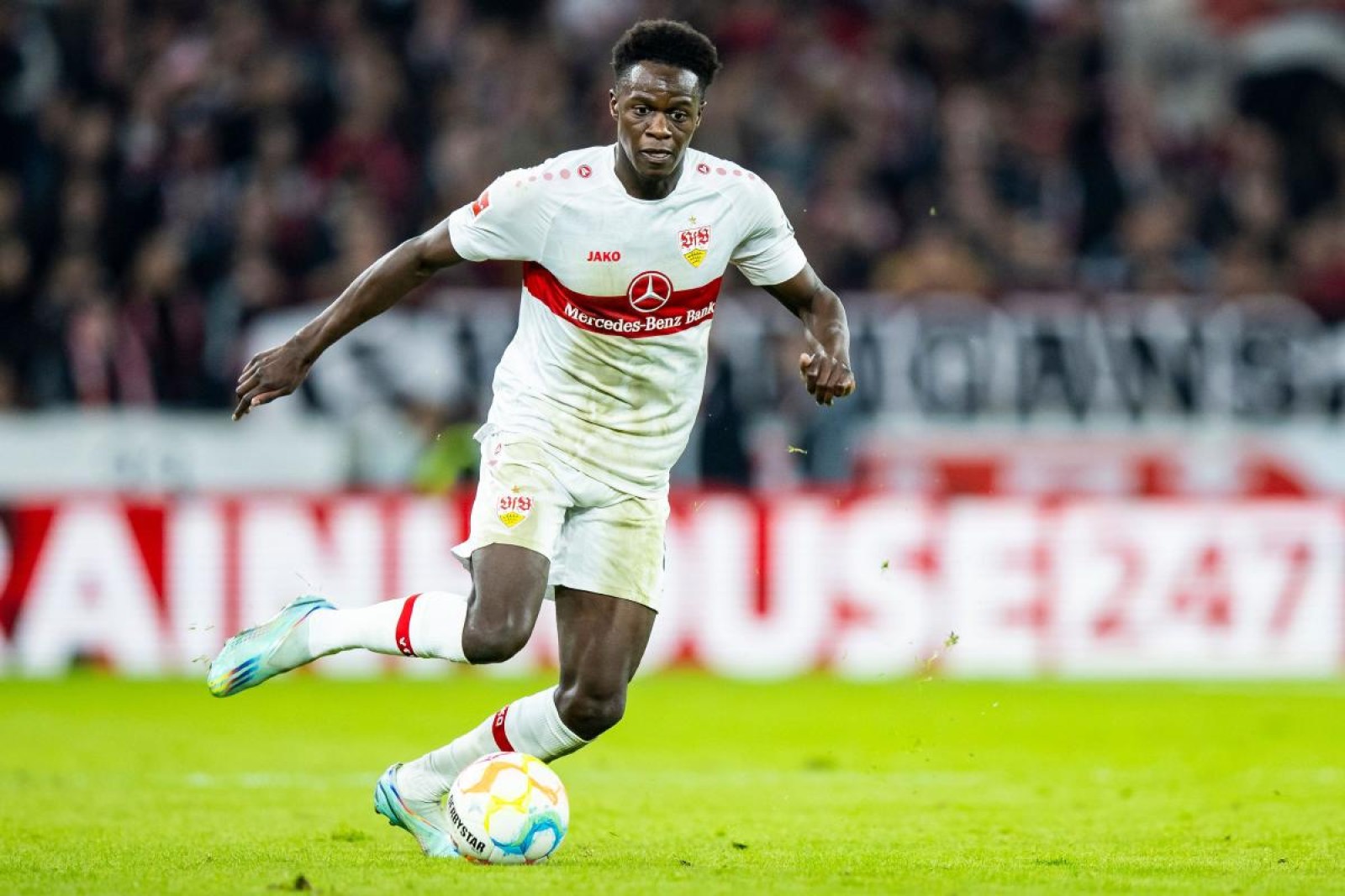 Crystal Palace sign midfielder Naouirou Ahamada and Arsenal's Albert ...