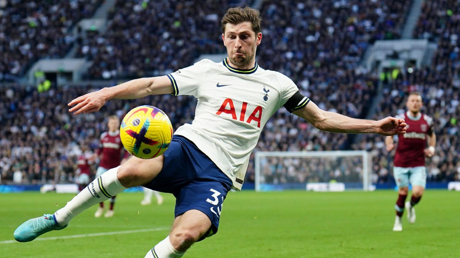 Ben Davies has no issues playing again as wing-back for Tottenham ...