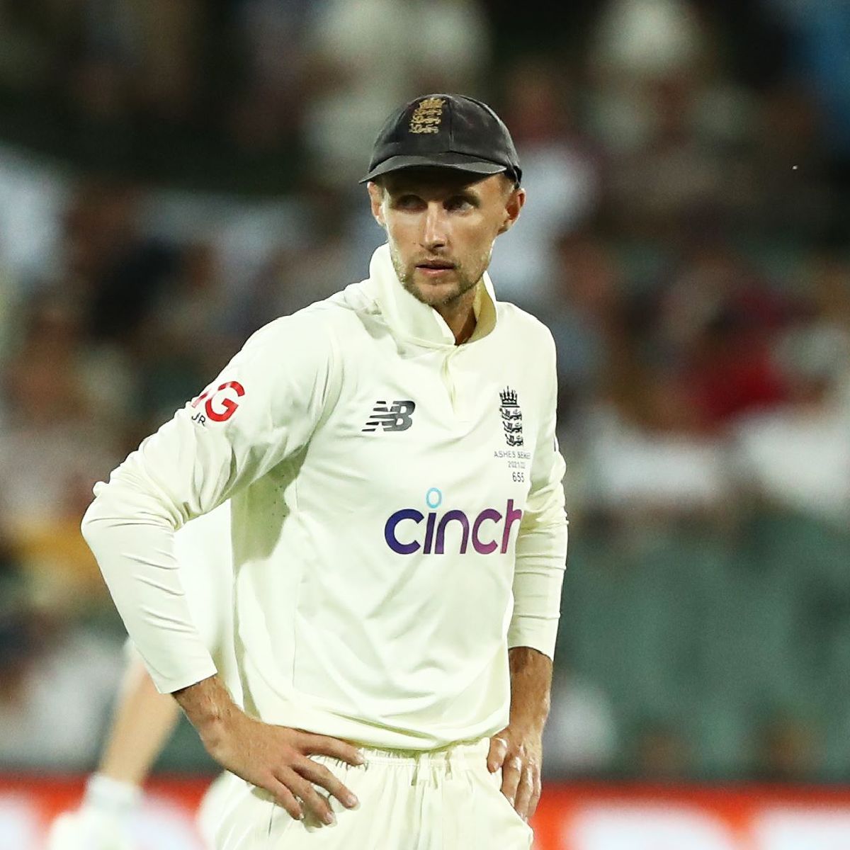 Same old story as batting collapse leaves England on verge of another ...